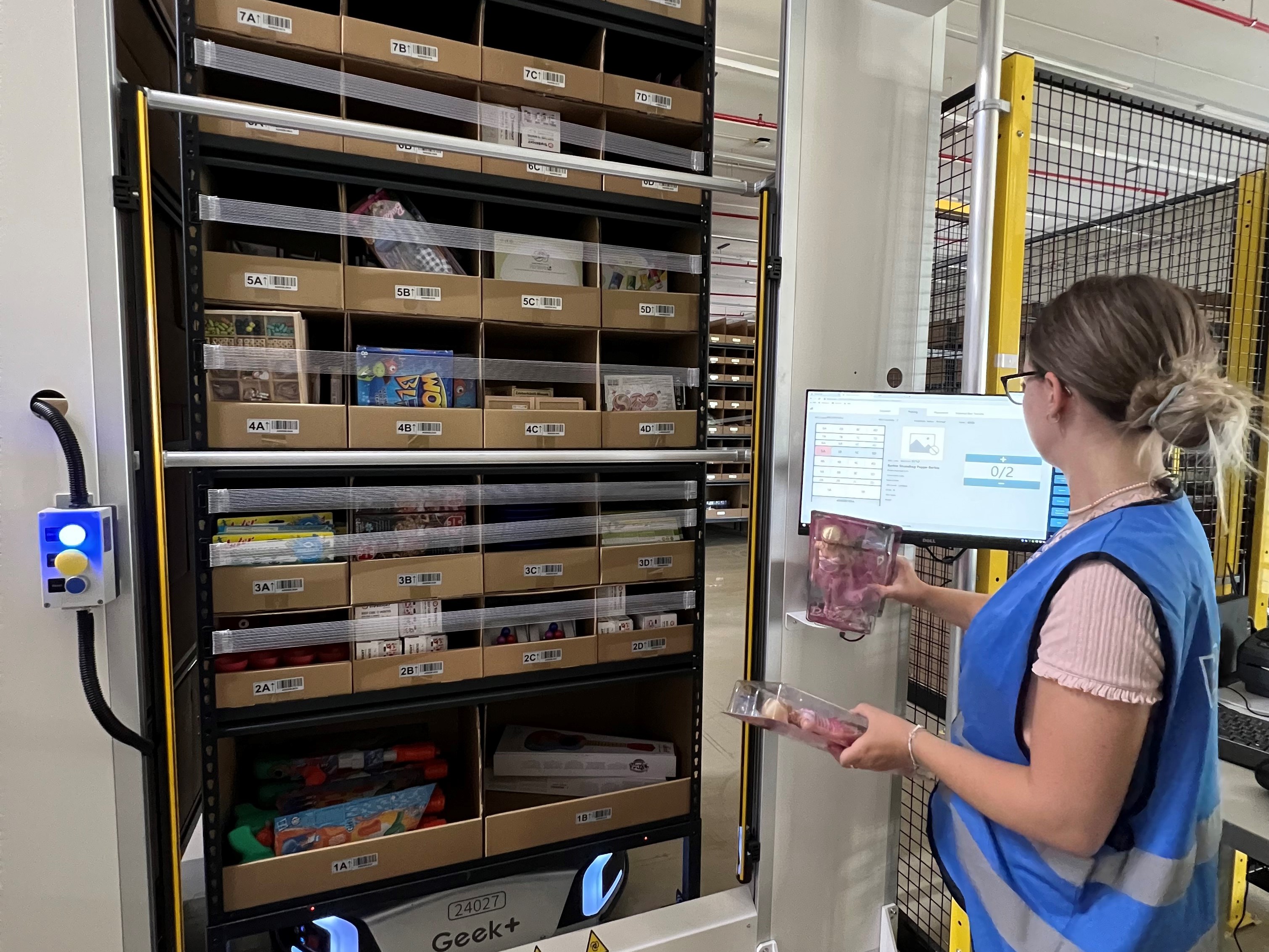 Geek+ deploys Shelf-To-Person solutions for global player Rhenus Logistics in Swiss warehouse